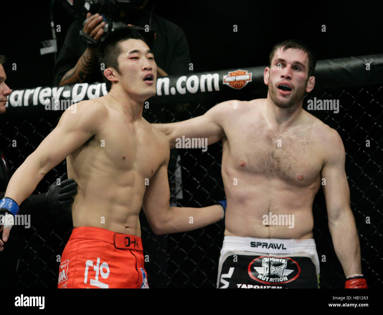 Ufc fighter kim dong hyun left High Resolution Stock Photography and ...