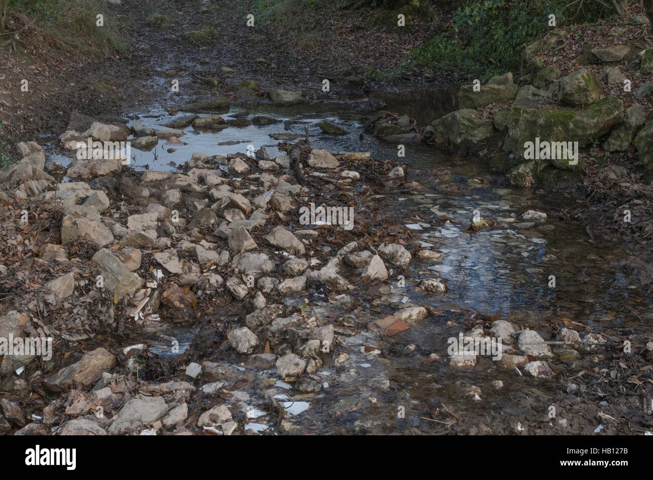 Sourcing water hi-res stock photography and images - Alamy