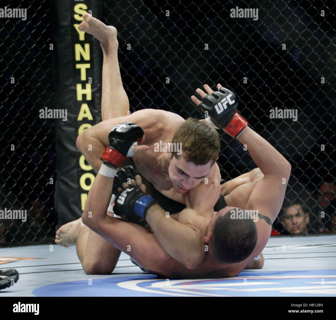 UFC fighter John Hathaway, top, fights Diego Sanchez at UFC 114 on May ...