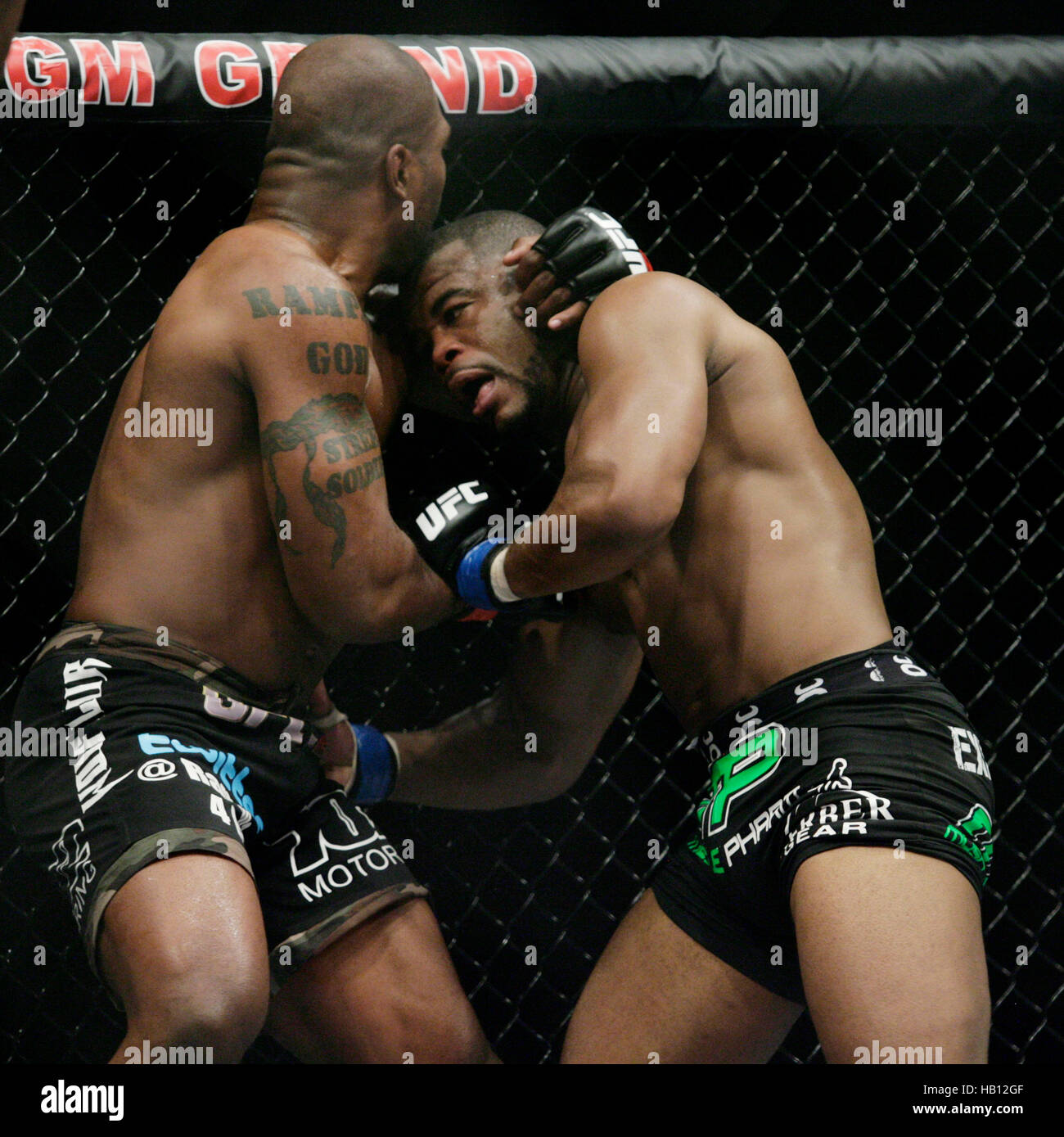 UFC fighter Quinton "Rampage" Jackson, left, fights Rashad Evans at UFC ...