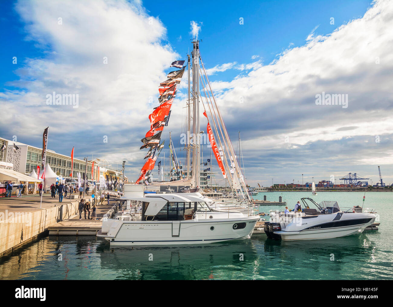 Valencia port real hi-res stock photography and images - Alamy