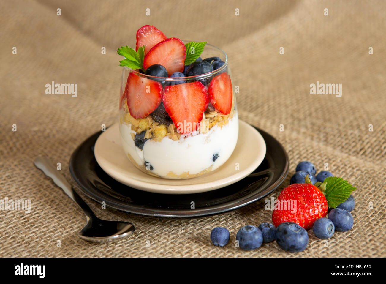 Dessert yogurt fresh strawberries hi-res stock photography and images - Alamy