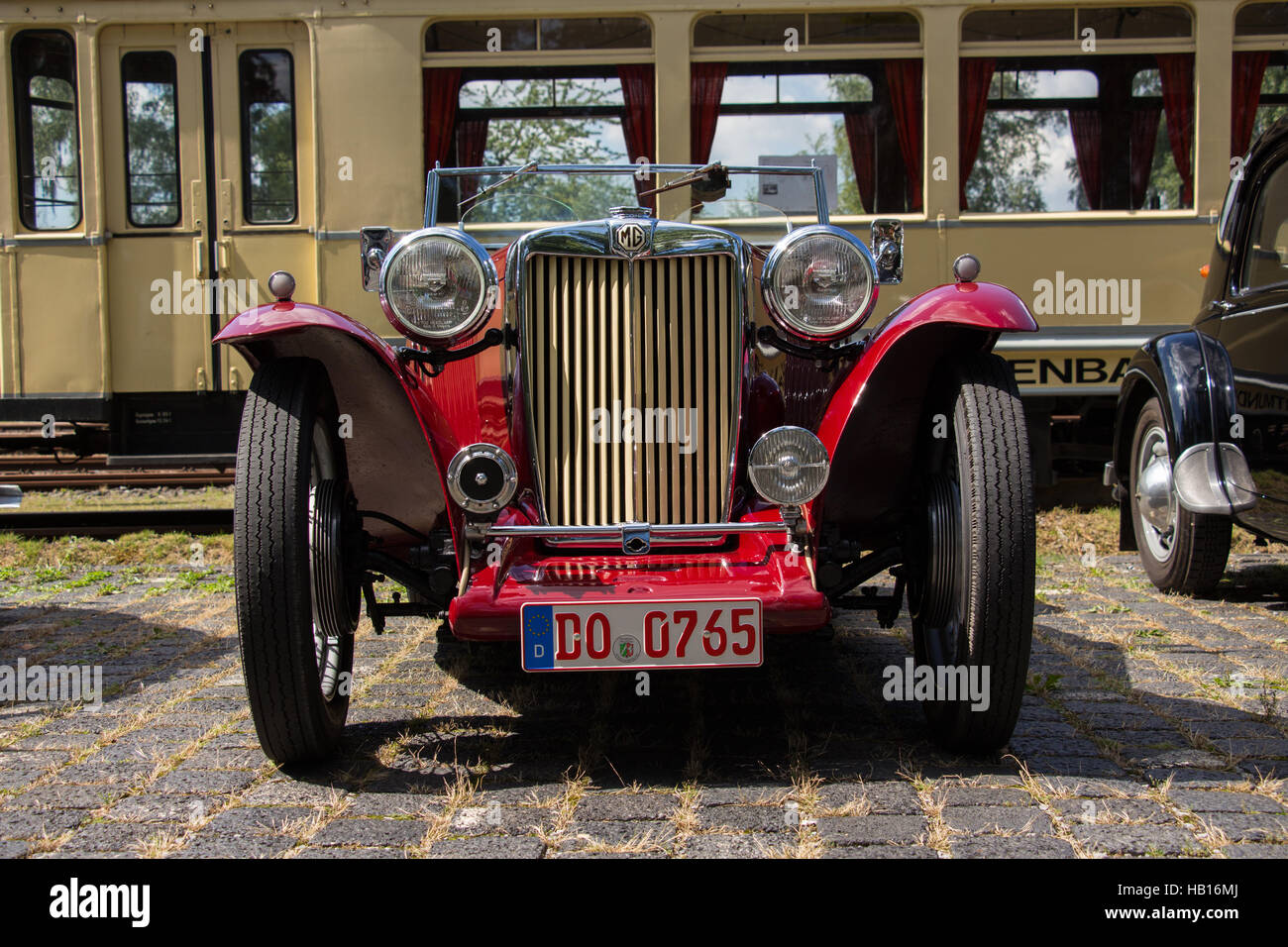 Mg Headlights Stock Photos & Mg Headlights Stock Images - Alamy