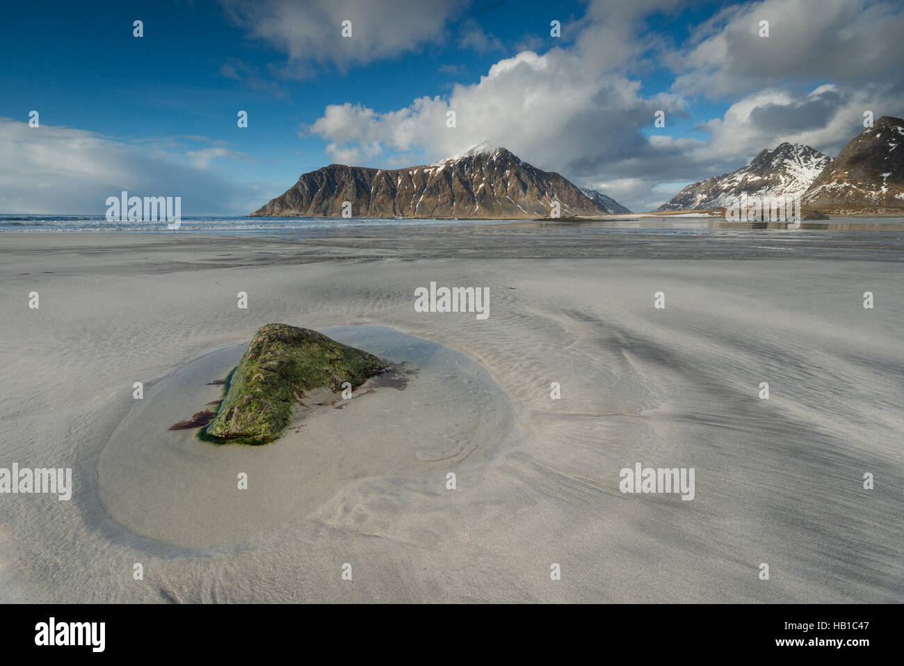 Flakstad strand hi-res stock photography and images - Alamy