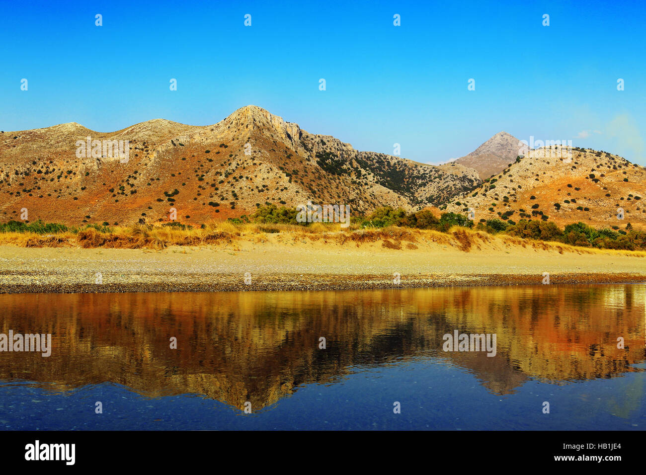 Beautiful mountain lake reflection hi-res stock photography and images - Alamy
