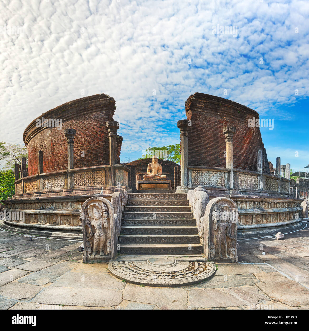 The Polonnaruwa Vatadage Stock Photo - Alamy