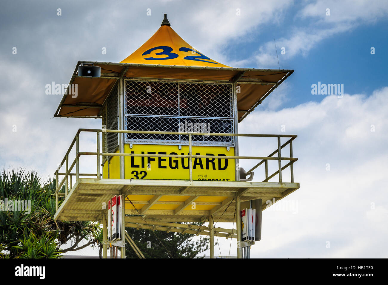 Australia lifeguard hut hi-res stock photography and images - Alamy