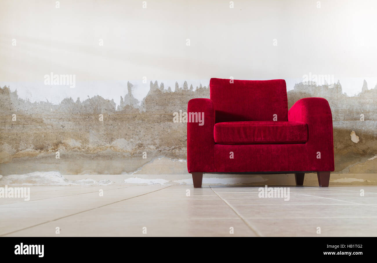 Red velvet sofa hi-res stock photography and images - Alamy