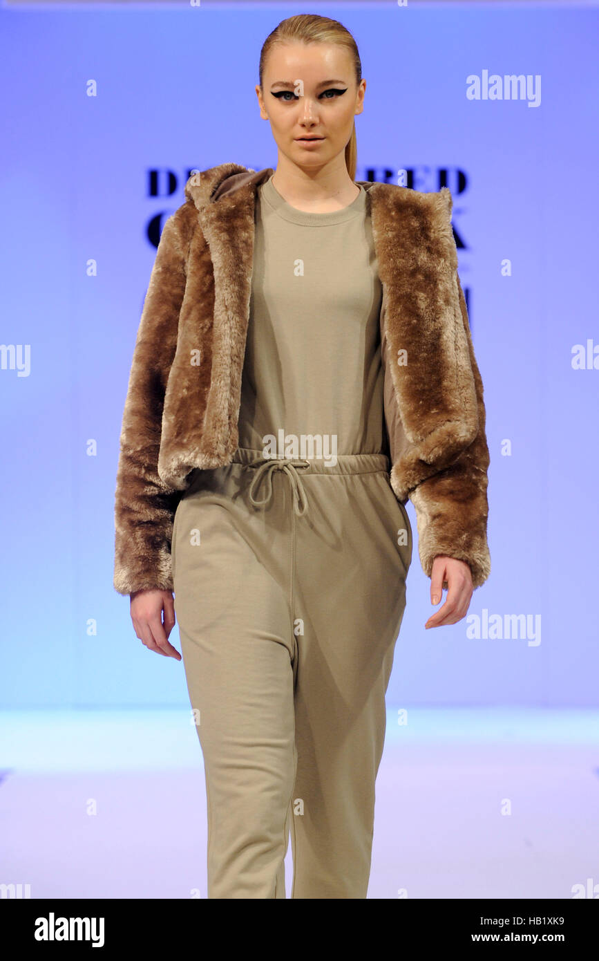 Models model girl hi-res stock photography and images - Alamy