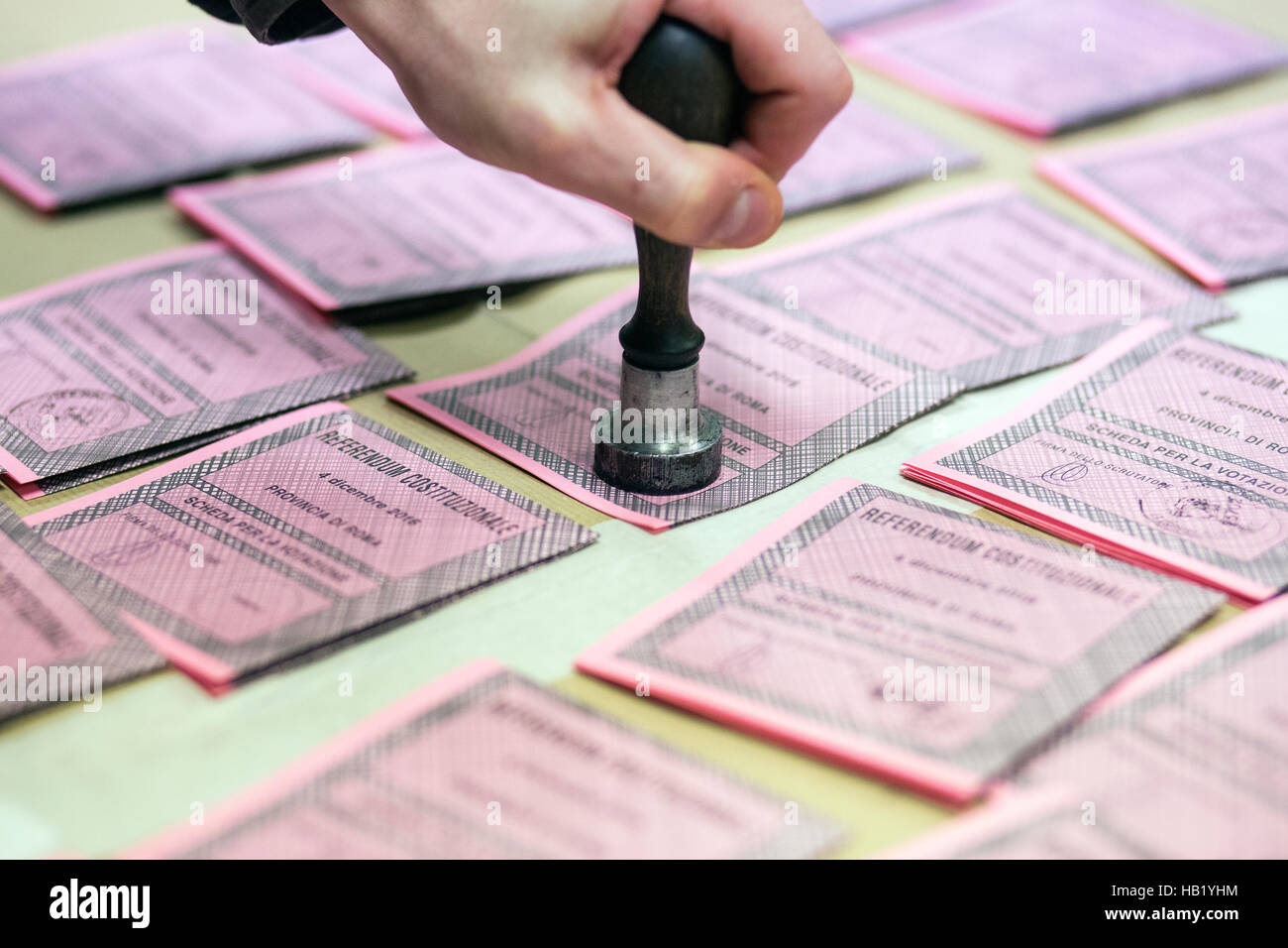 Ballot Papers High Resolution Stock Photography and Images - Alamy