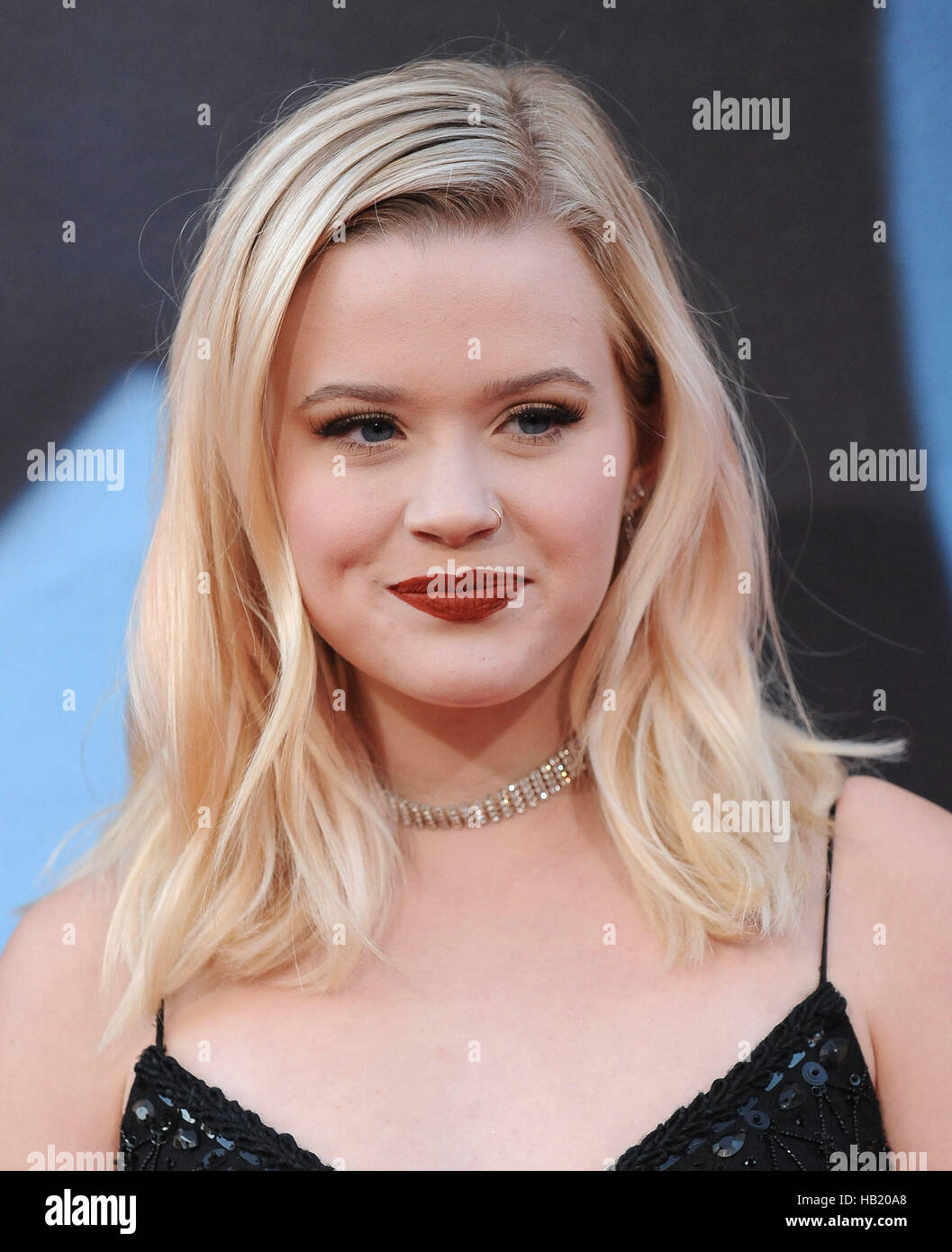 Los Angeles, California, USA. 3rd Dec, 2016. Ava Phillippe arrives for ...