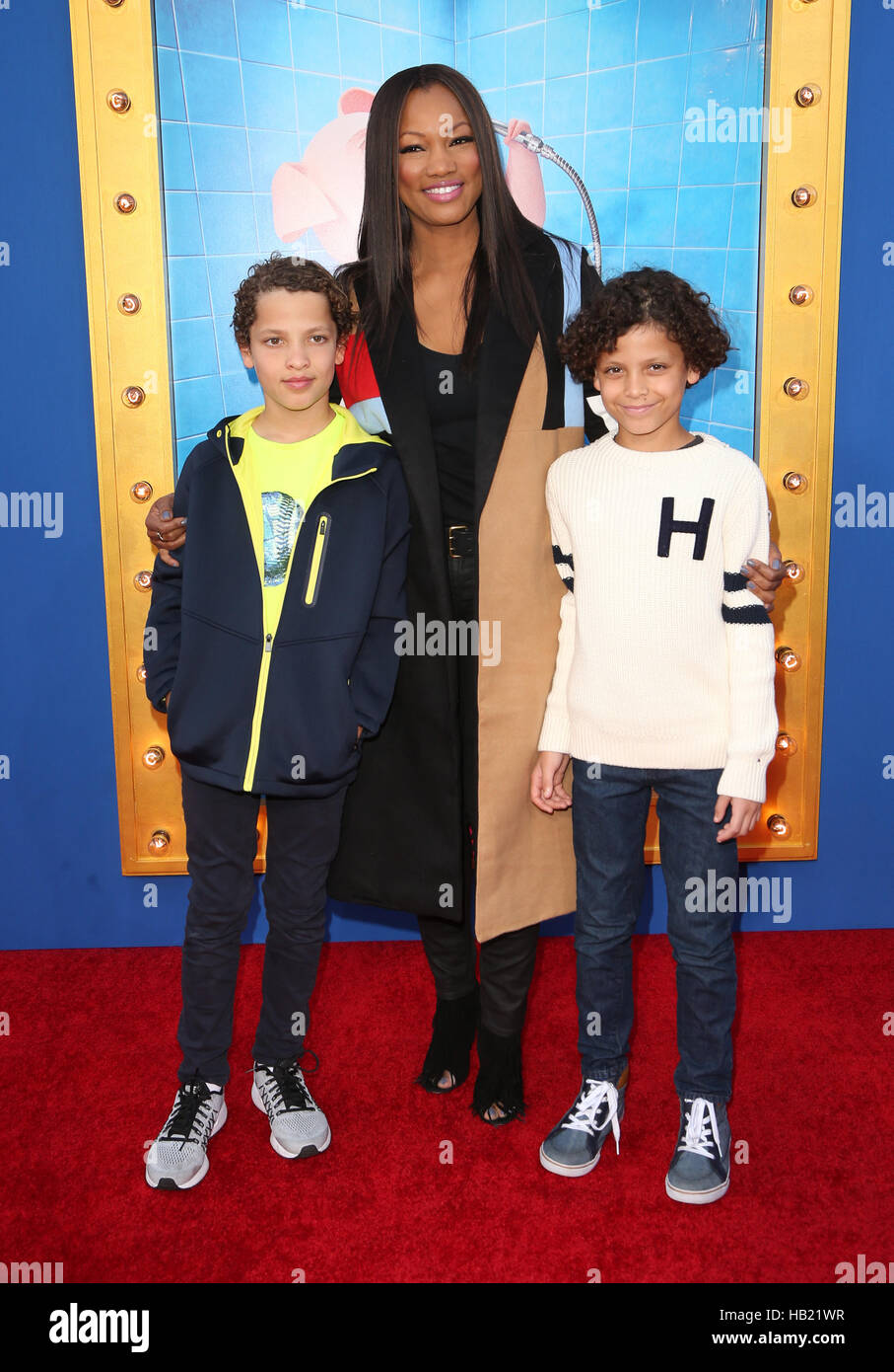 Los Angeles, CA, USA. 03rd Dec, 2016. Garcelle Beauvais, Jaid Thomas ...
