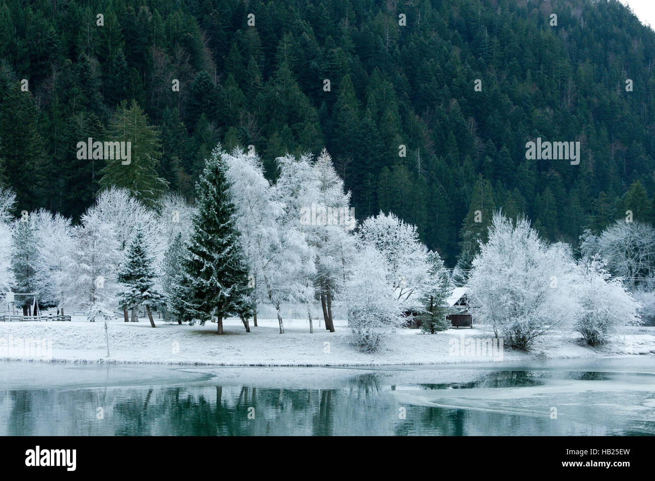 Beaufort, France. 4th December, 2016. A temperature inversion forms ...