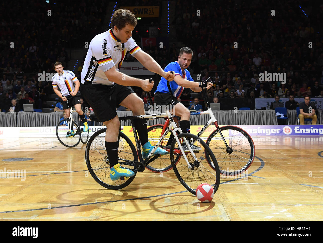 Cycle ball match hi-res stock photography and images - Alamy
