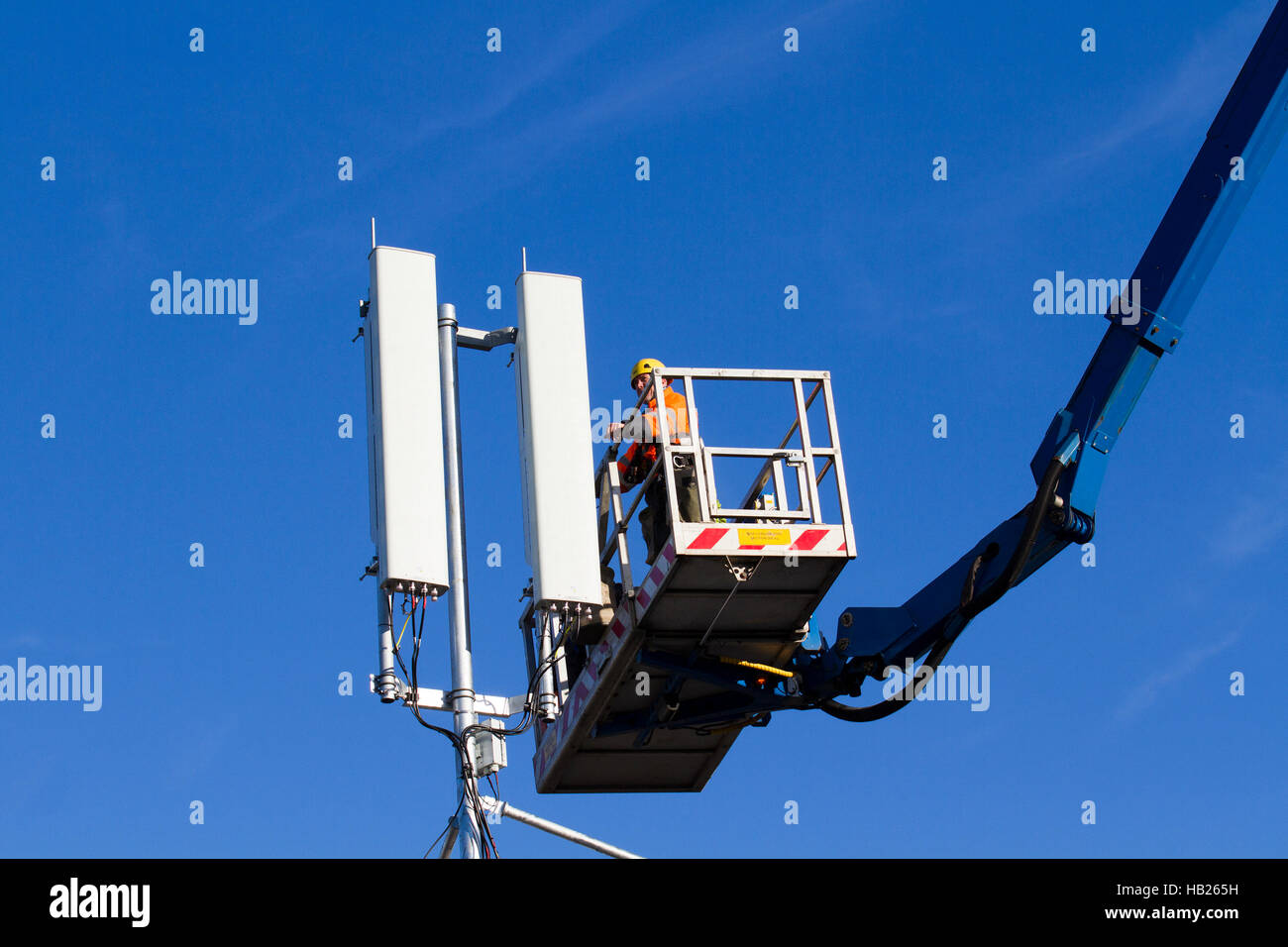 Opensignal hi-res stock photography and images - Alamy