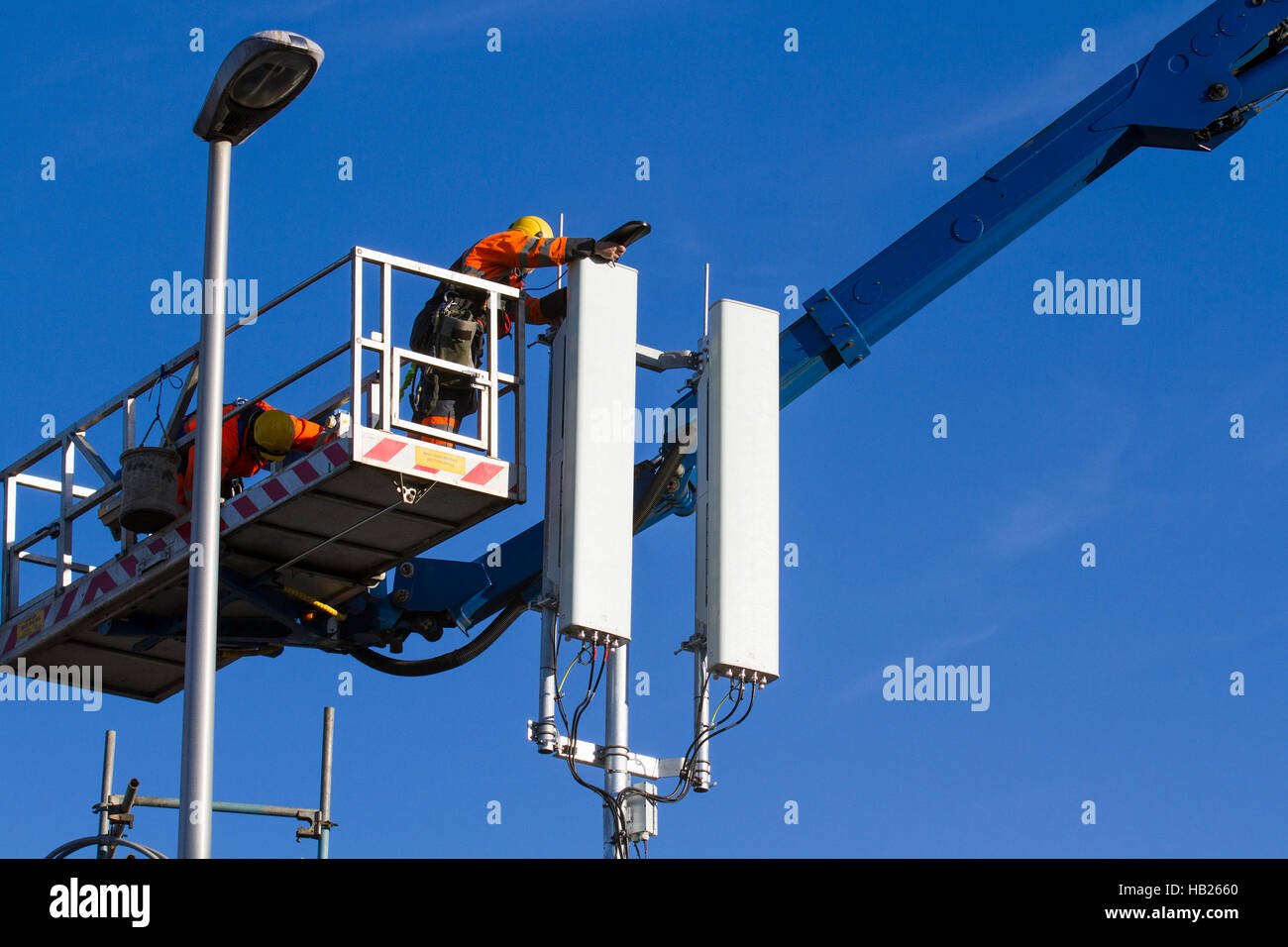 Opensignal hi-res stock photography and images - Alamy