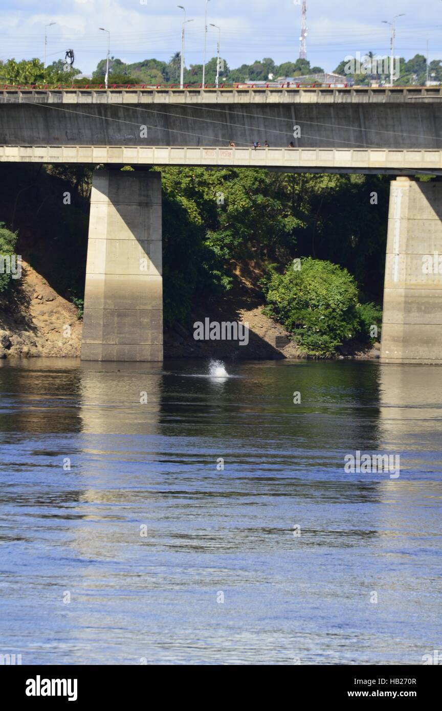 Puerto Ordaz, Venezuela. 04th Dec, 2016. today Sunday several young ...