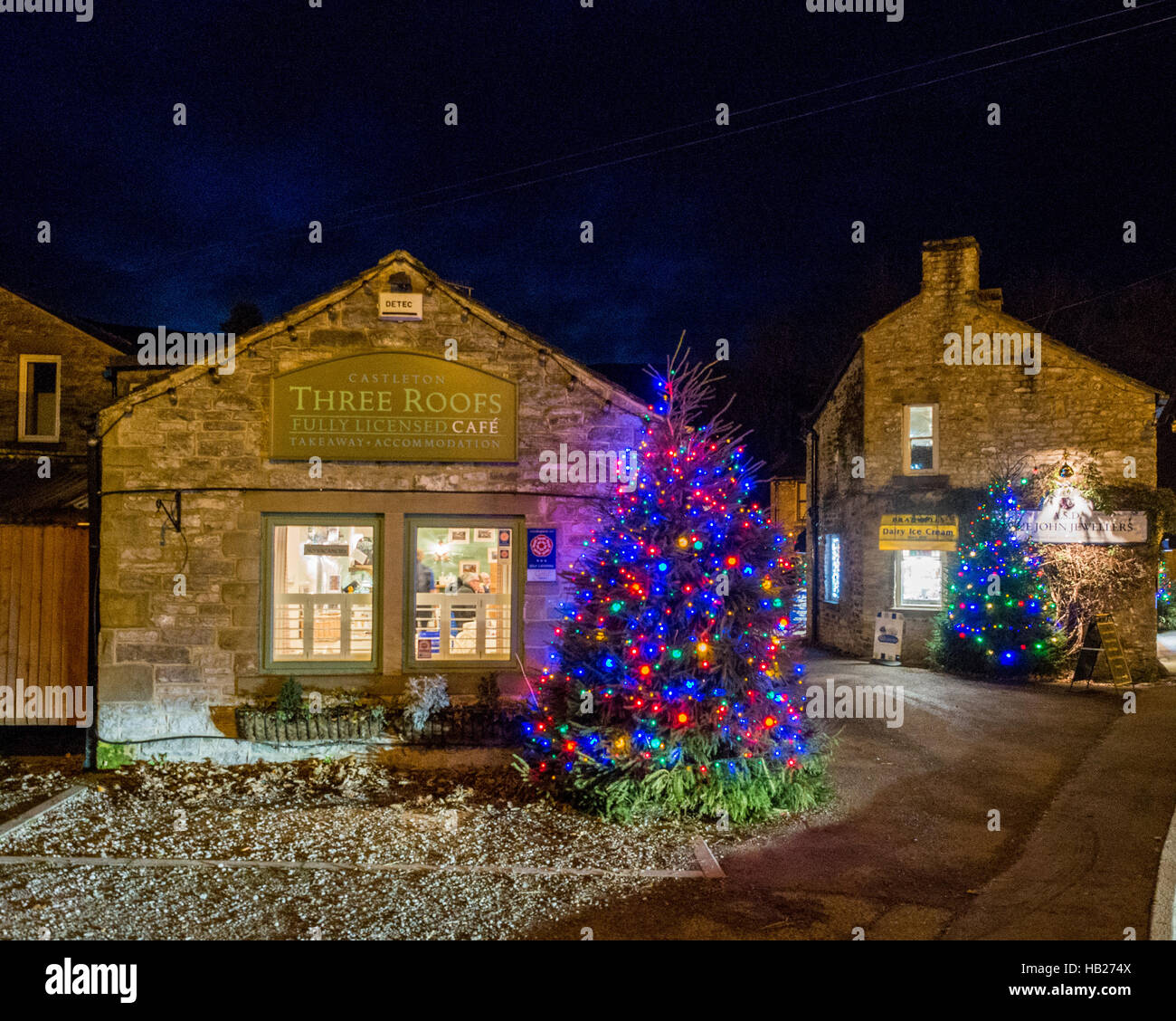 Castleton christmas lights derbyshire hi-res stock photography and ...