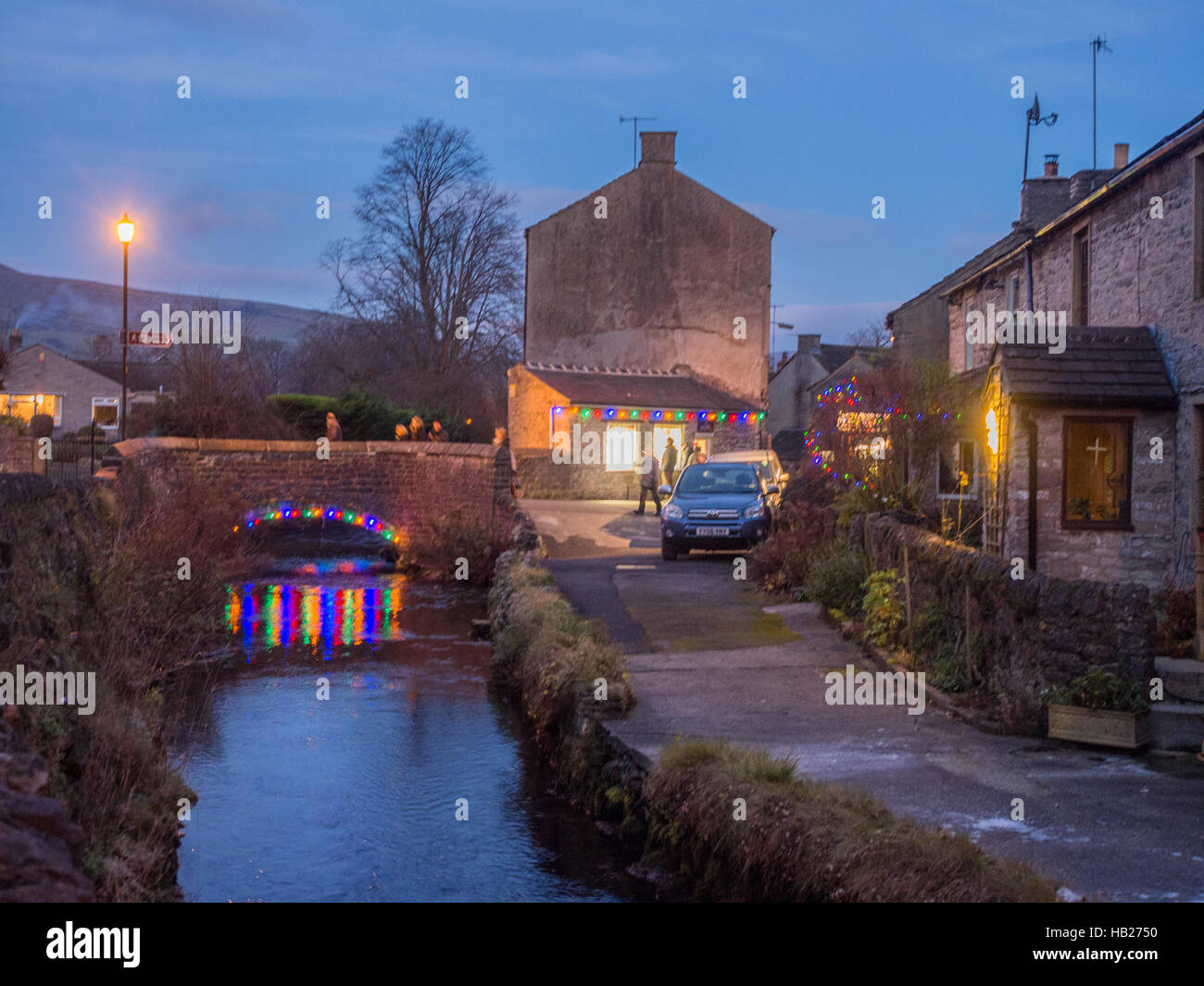 Derbyshire uk village christmas hi-res stock photography and images - Alamy