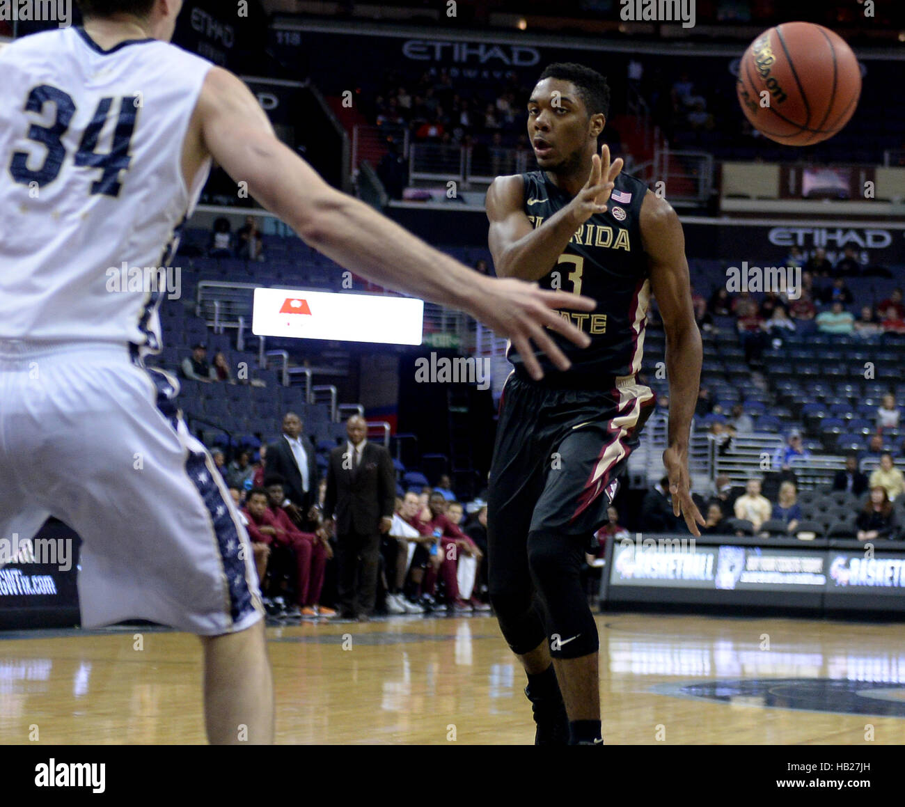 Washington, DC, USA. 4th Dec, 2016. Florida State guard TRENT FORREST ...