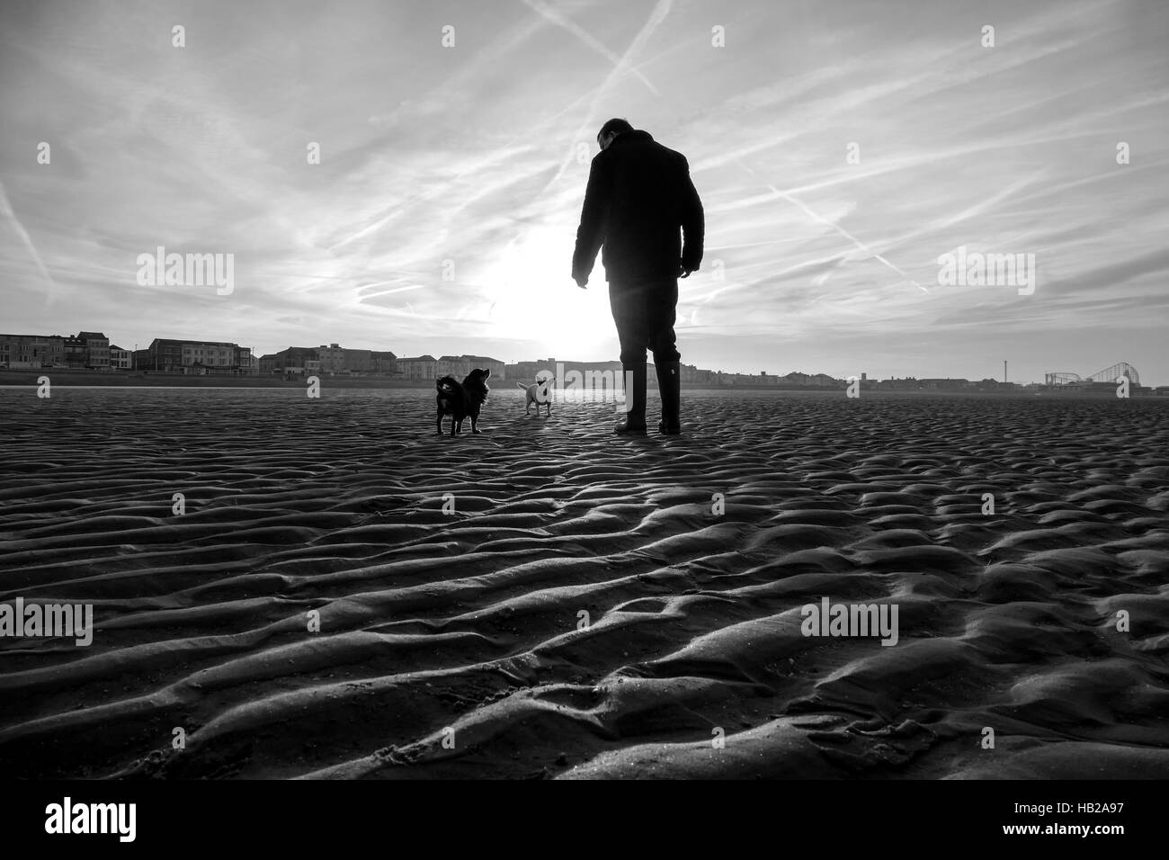 Blackpool beach silhouette Black and White Stock Photos & Images - Alamy