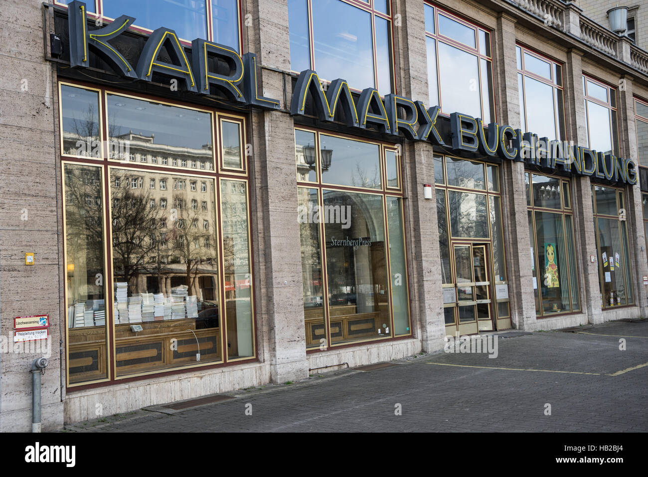 Karl marx library hi-res stock photography and images - Alamy