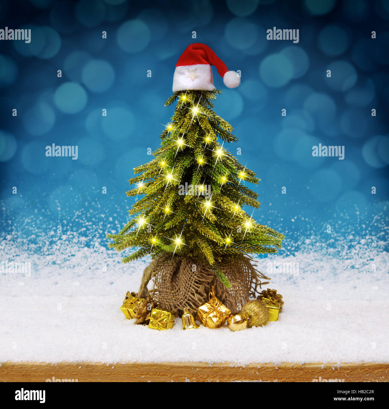 Blue christmas hat star hi-res stock photography and images - Alamy