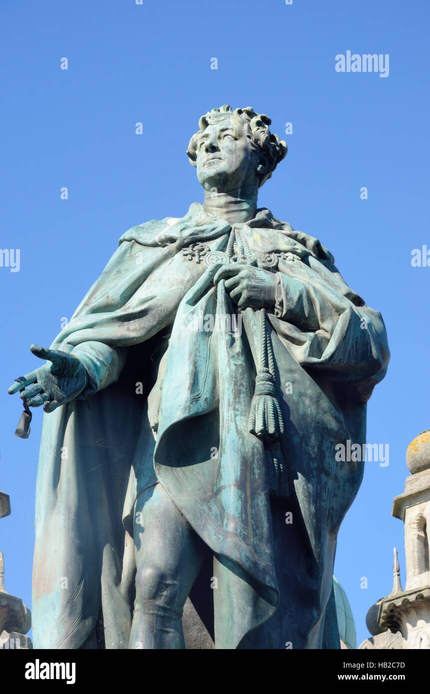 Bronze statue of king george iv hi-res stock photography and images - Alamy