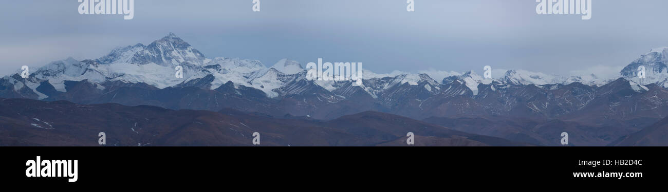 Panoramic view of the Himalayan chain Stock Photo - Alamy