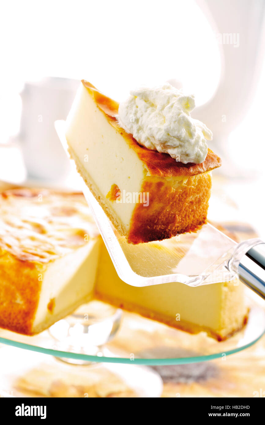 Cheese cake with cream Stock Photo - Alamy