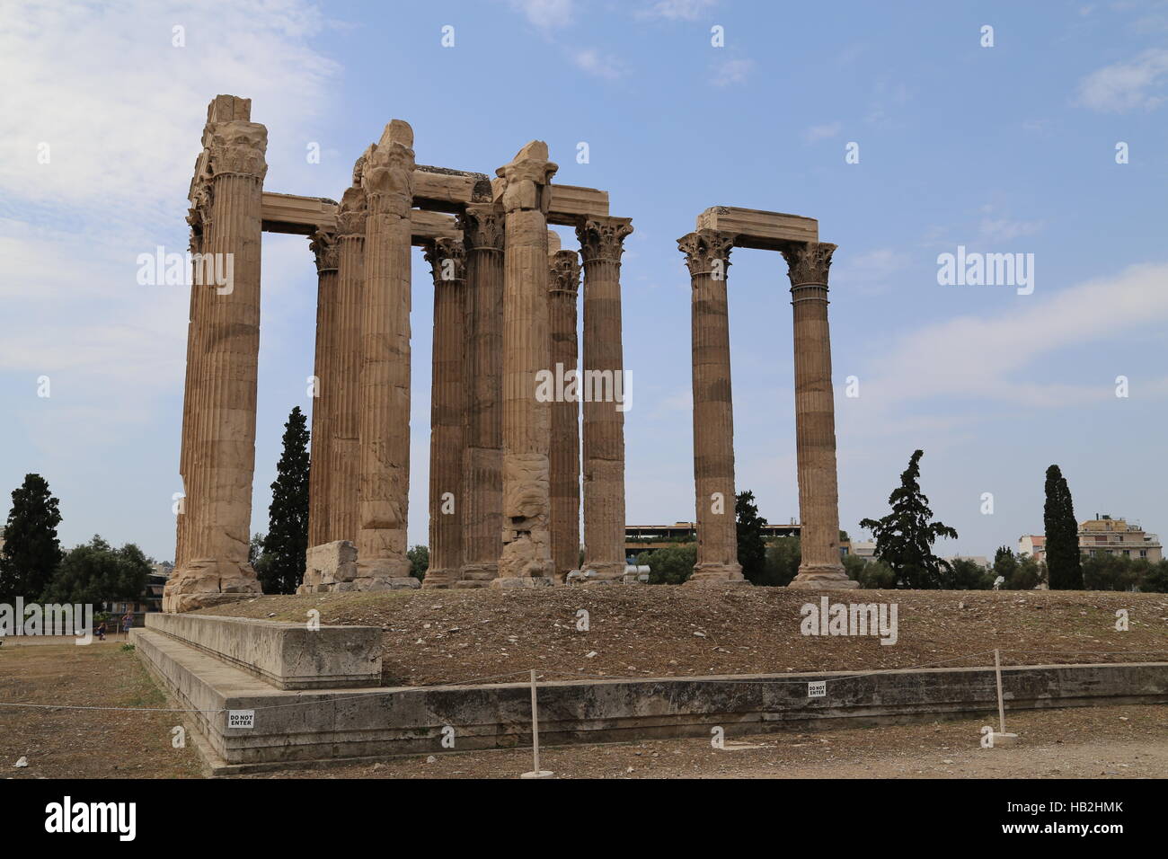 Olympieion hi-res stock photography and images - Alamy