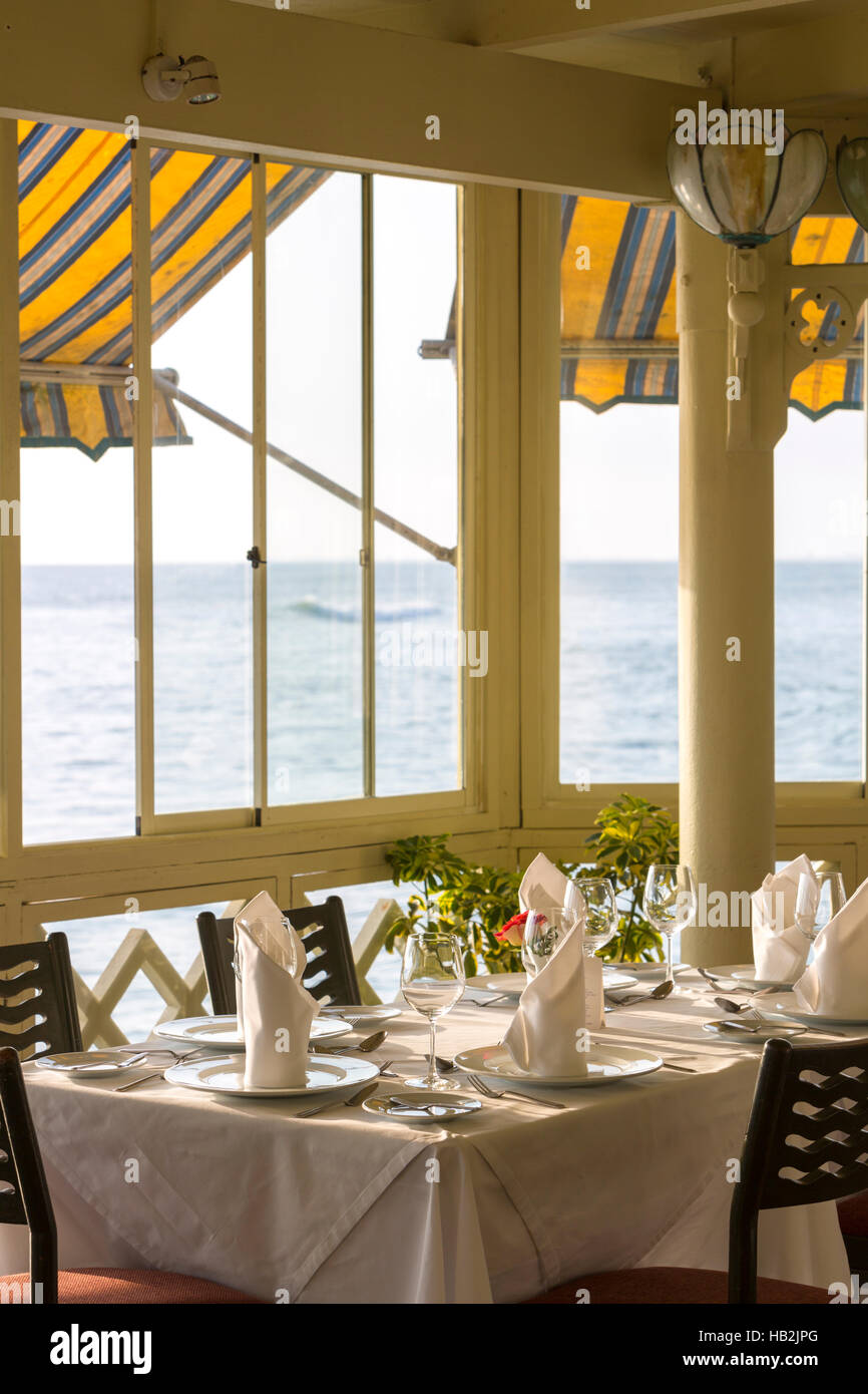 Fine restaurant dinner table place setting: napkin & wineglass, Peru ...