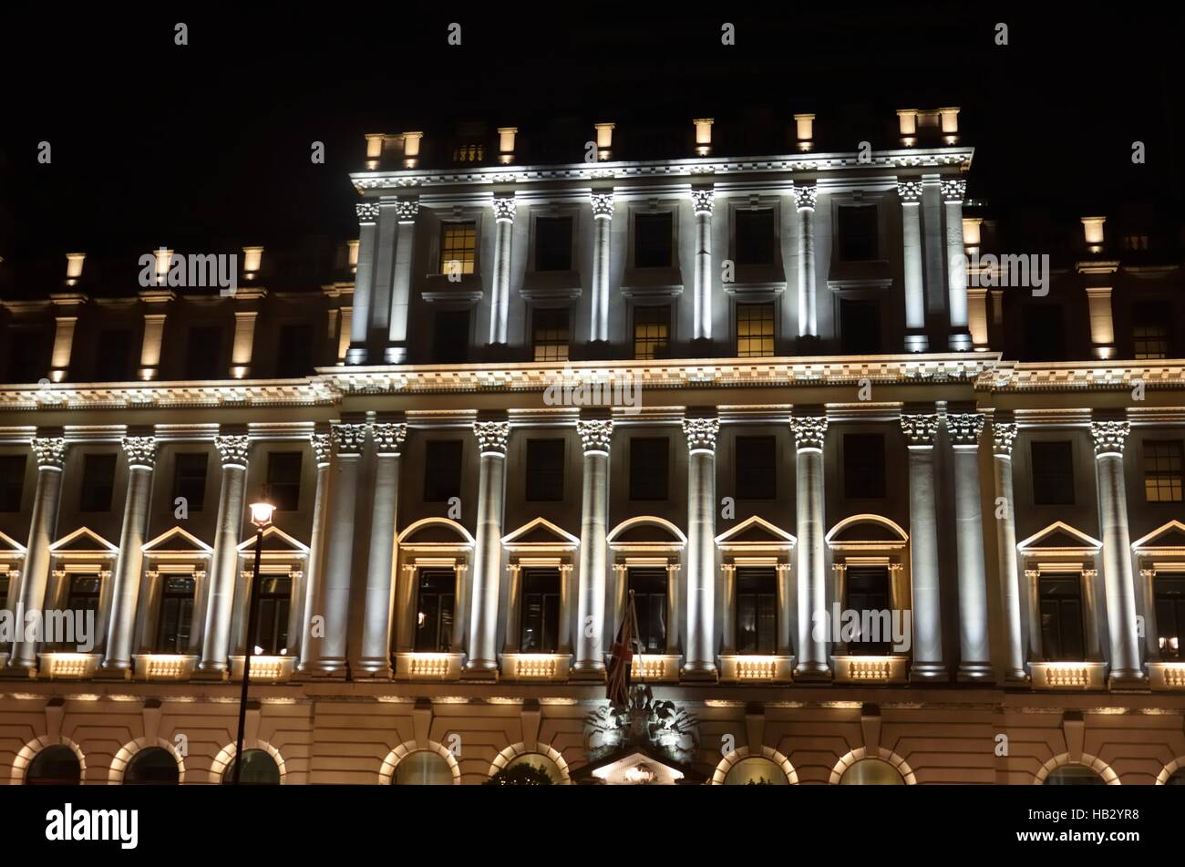 Large luxury hotel hi-res stock photography and images - Alamy