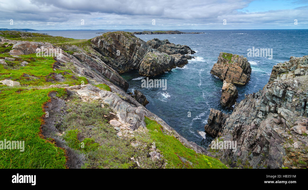 Newfoundland rocks hi-res stock photography and images - Alamy
