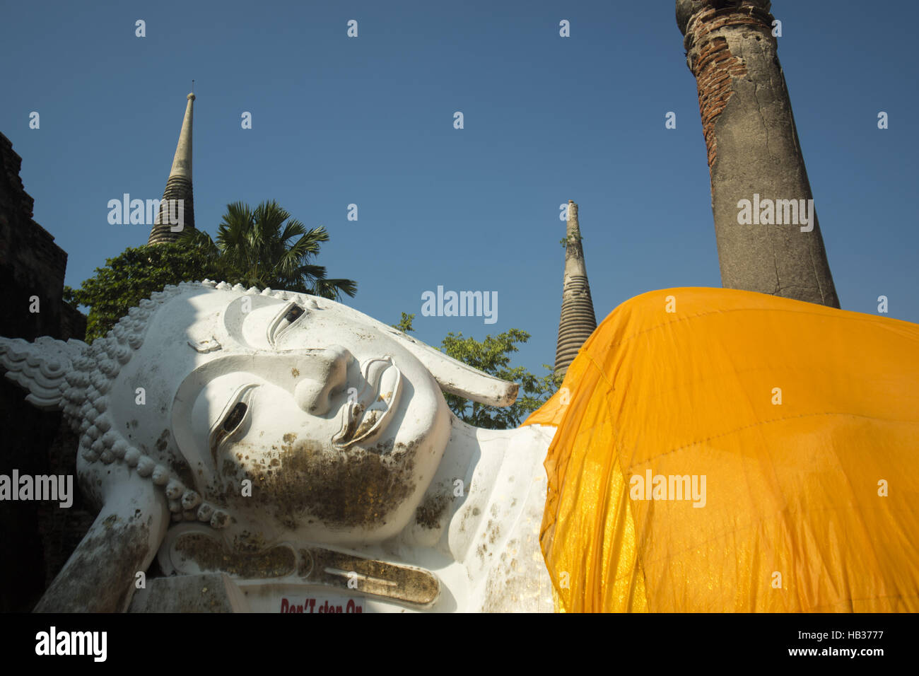 ASIA THAILAND AYUTHAYA WAT YAI CHAI MONGKHON Stock Photo - Alamy