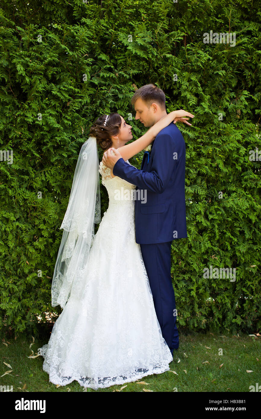 Happy bride and groom on their wedding Stock Photo - Alamy