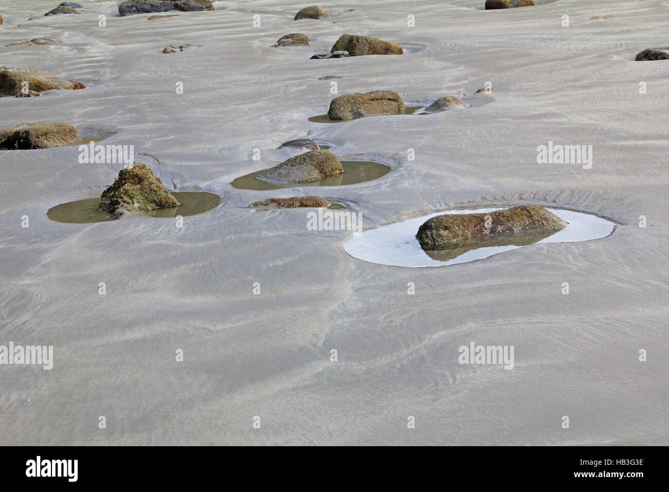 Low tide on the beach Stock Photo - Alamy