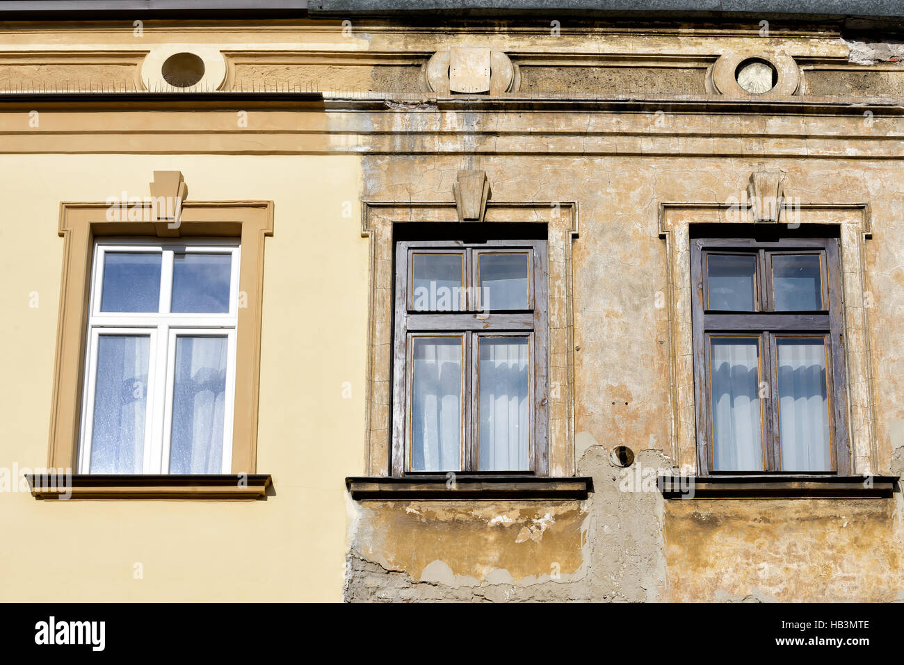 Front of a building Stock Photo - Alamy