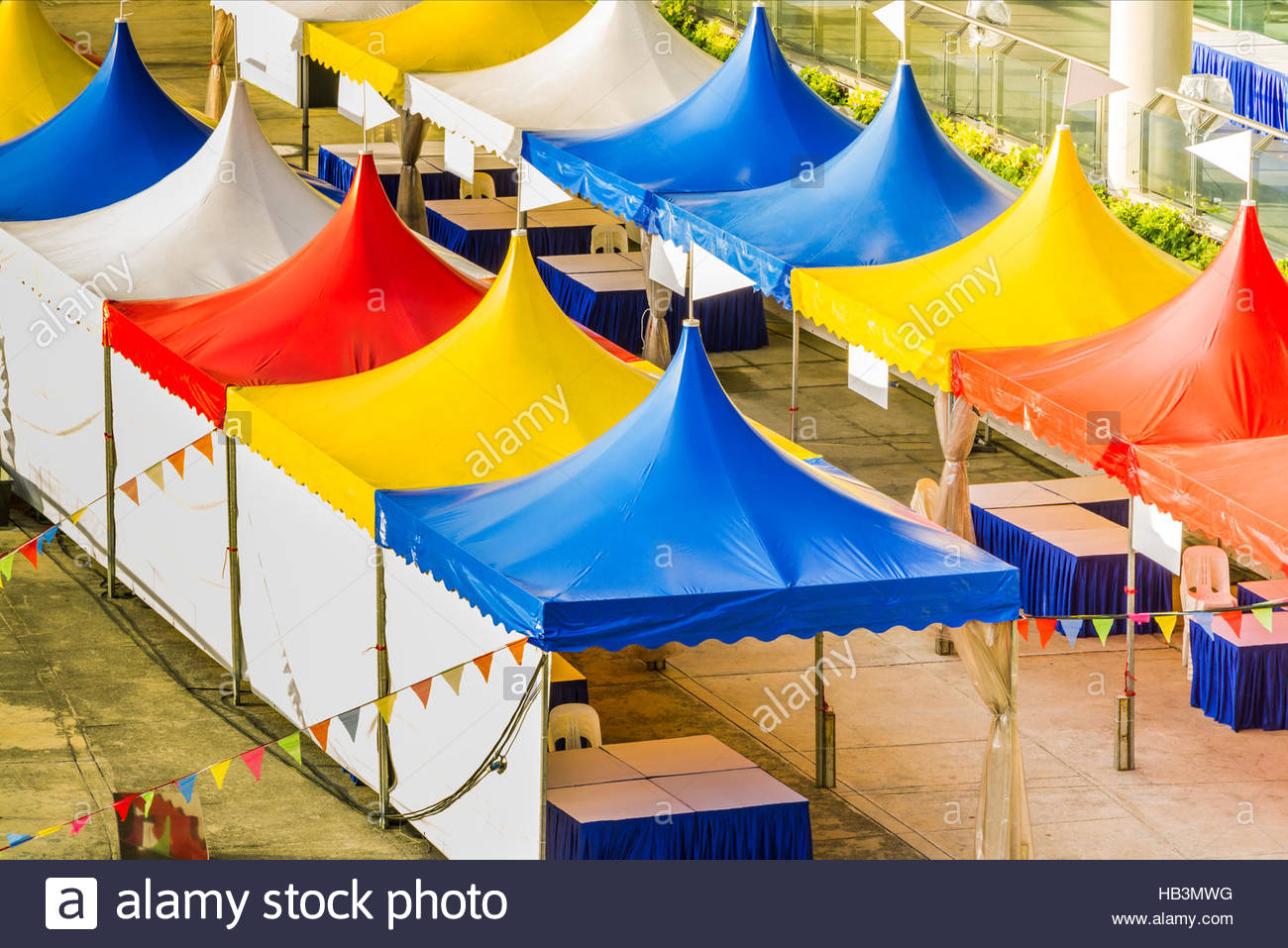 Roof Top Tent Stock Photos & Roof Top Tent Stock Images - Alamy