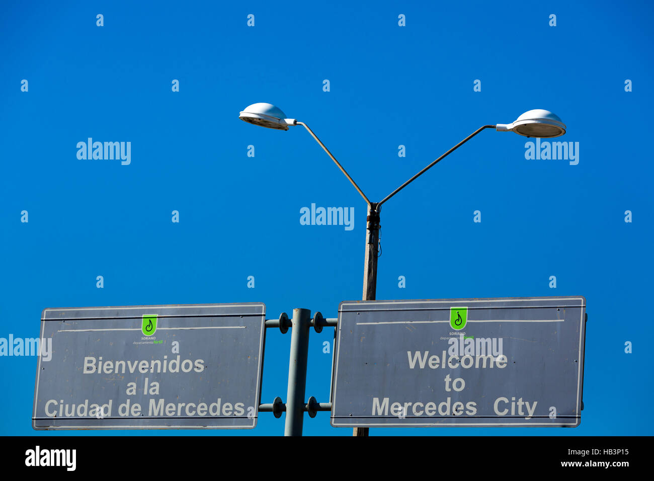 Welcome road hi-res stock photography and images - Alamy