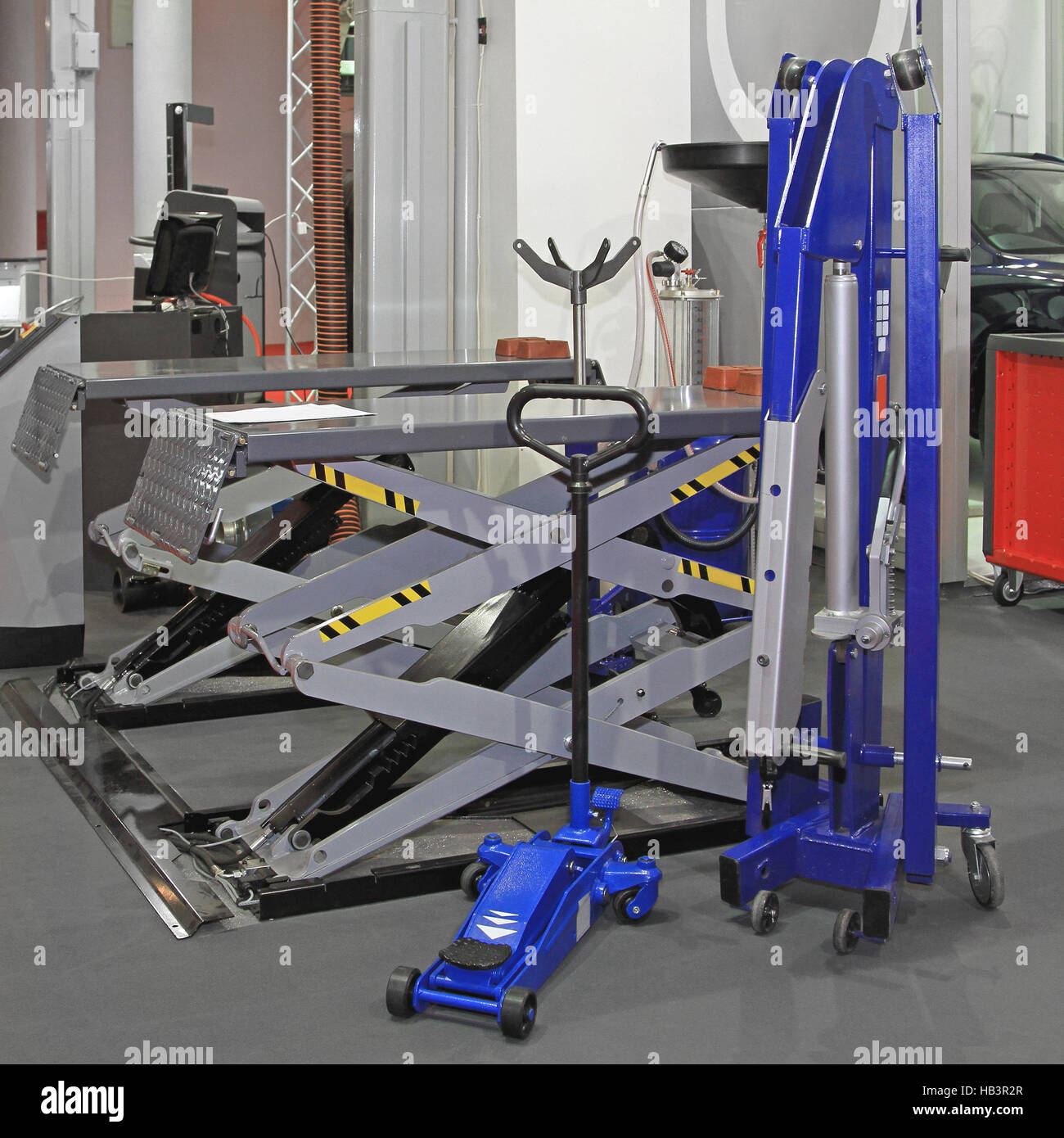 Lift tool hi-res stock photography and images - Alamy