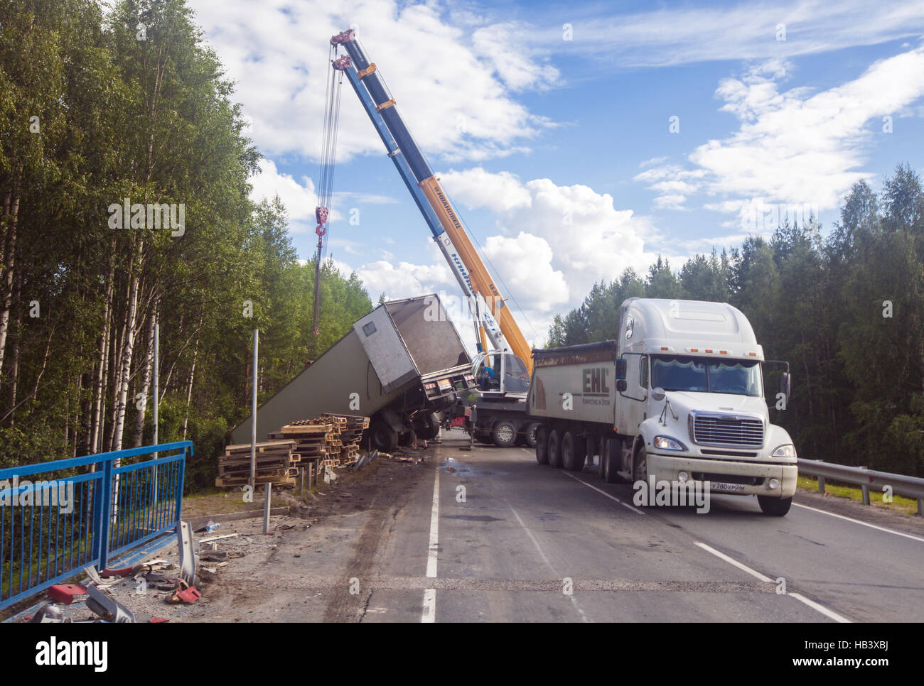 Overturned crane hi-res stock photography and images - Alamy