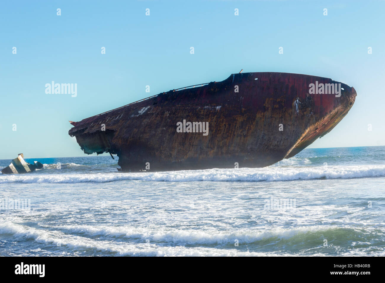 Shipwreck ship wreck safety hi-res stock photography and images - Alamy