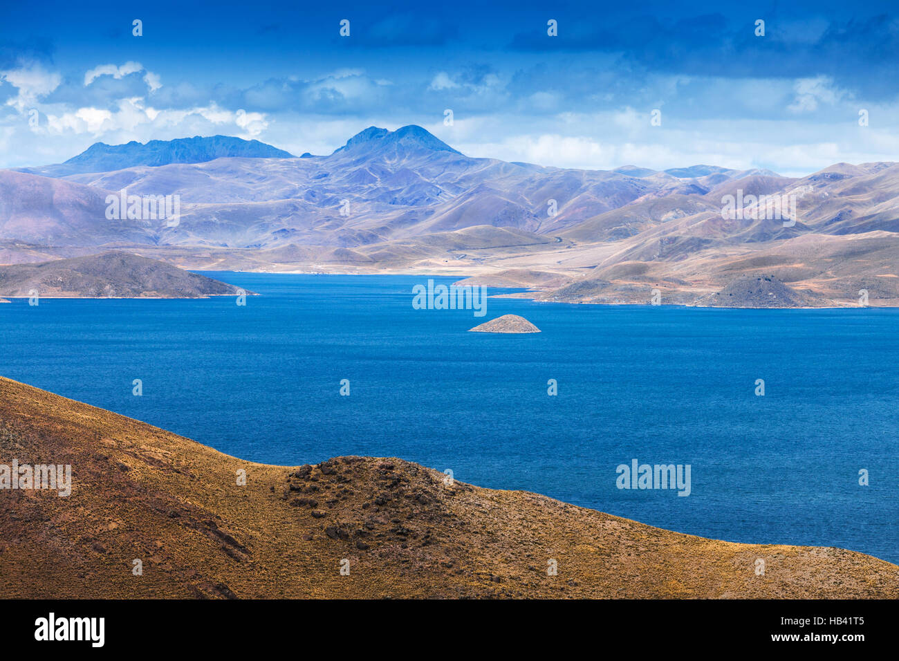 Small island dry land hi-res stock photography and images - Alamy