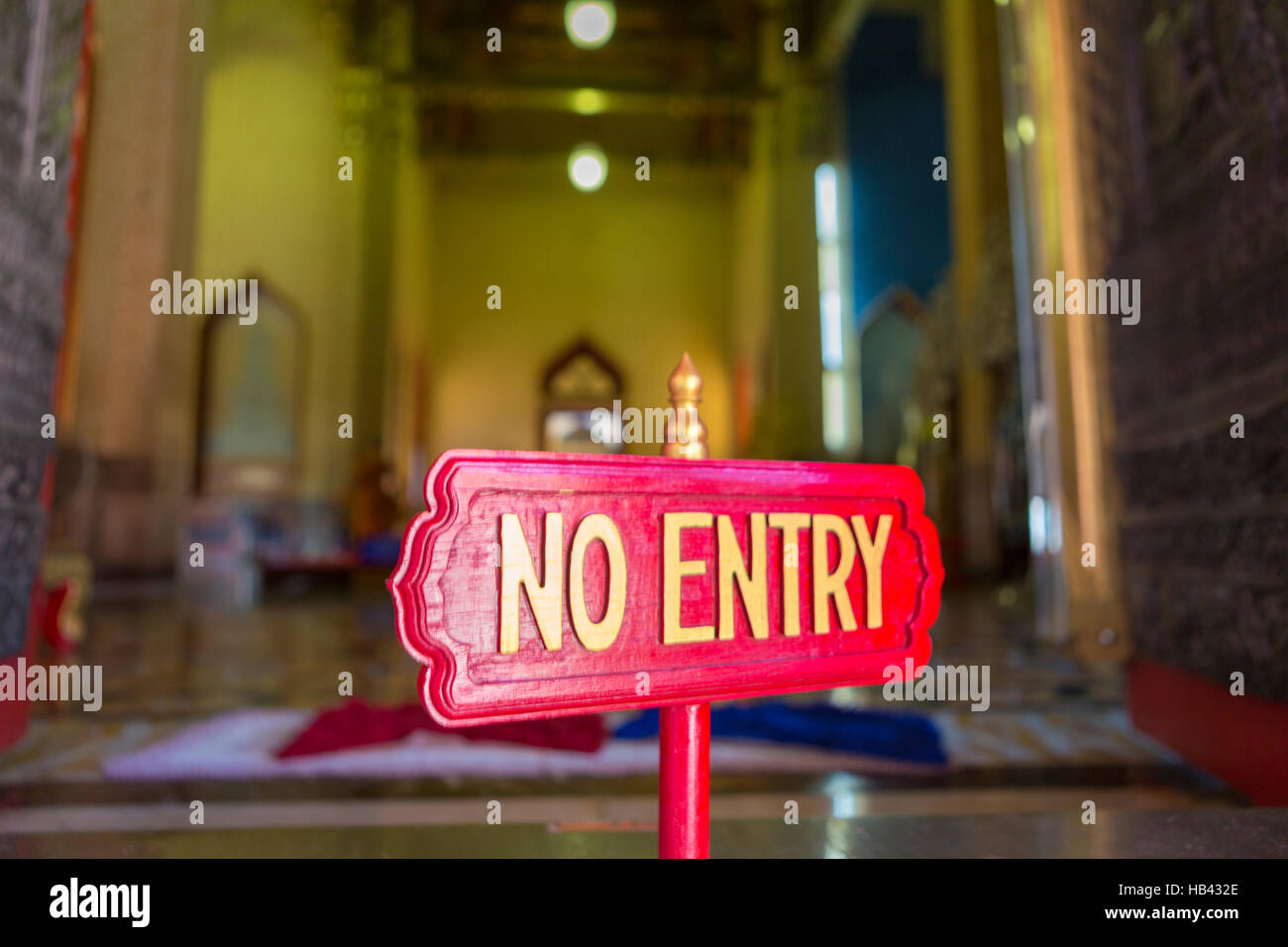 Warning sign post to not enter inside Marble temple in Bangkok ...