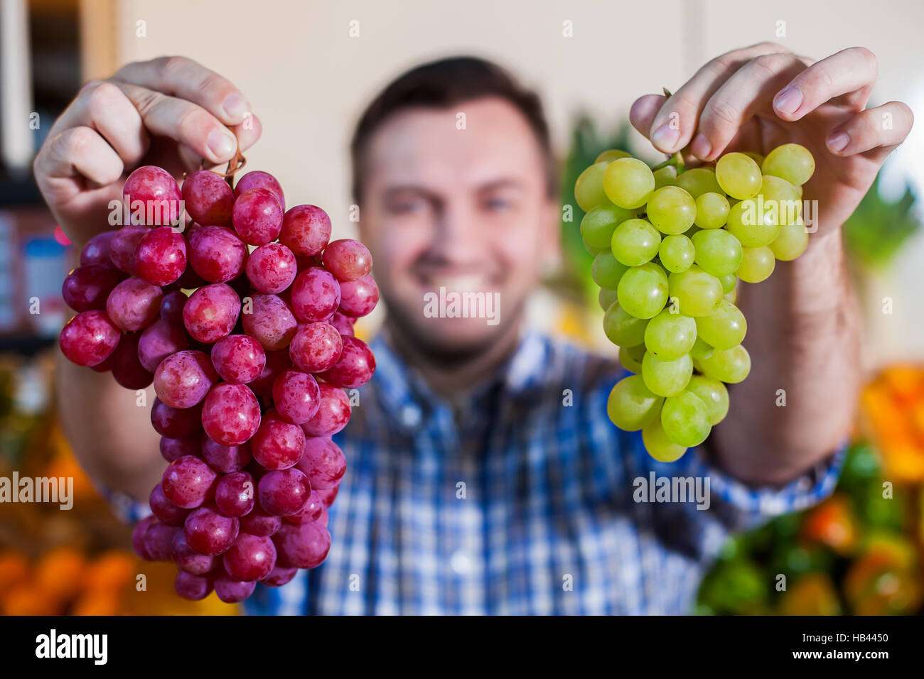 Score shop hi-res stock photography and images - Alamy