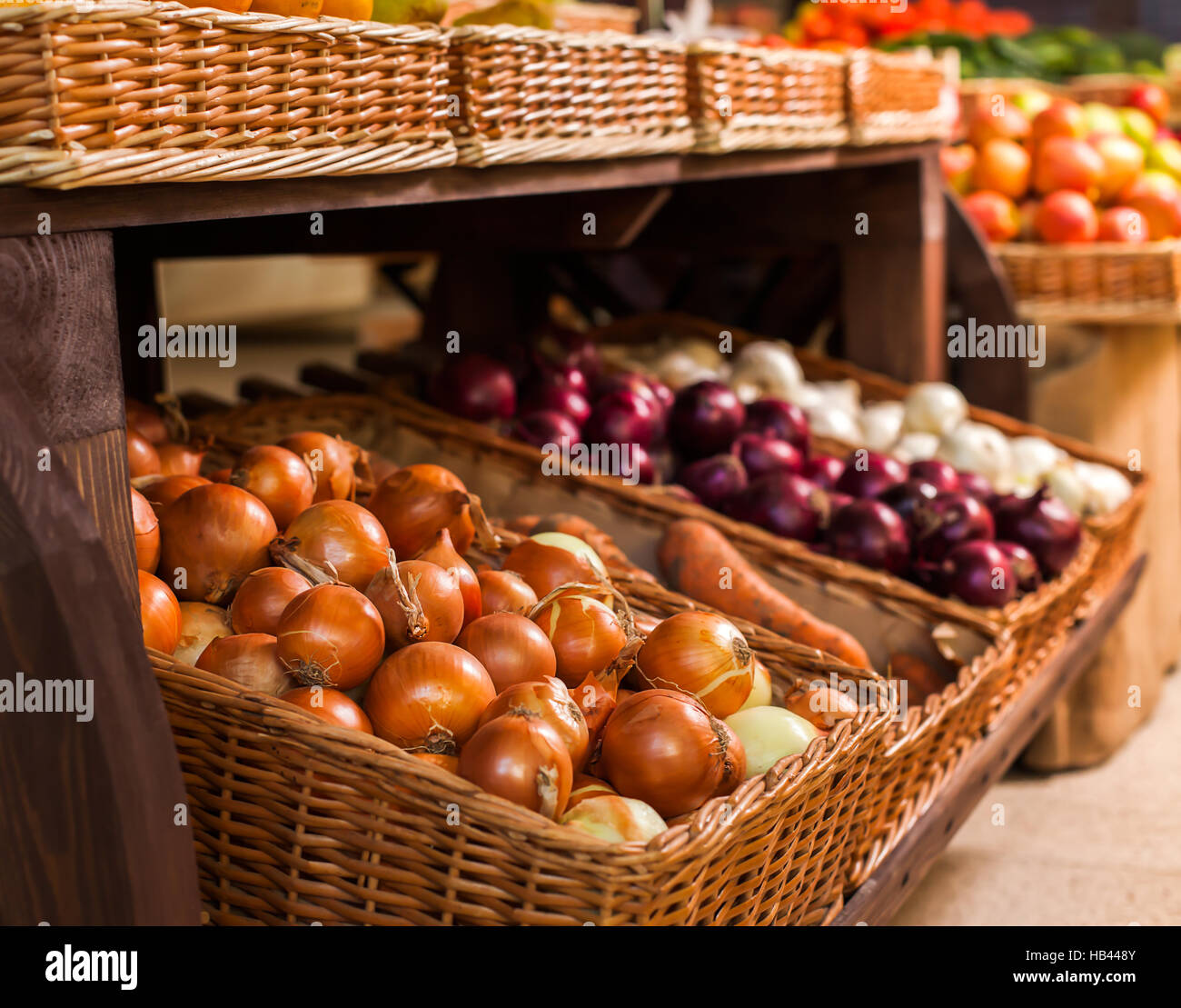 Wicker boxes with ripe onion Stock Photo - Alamy
