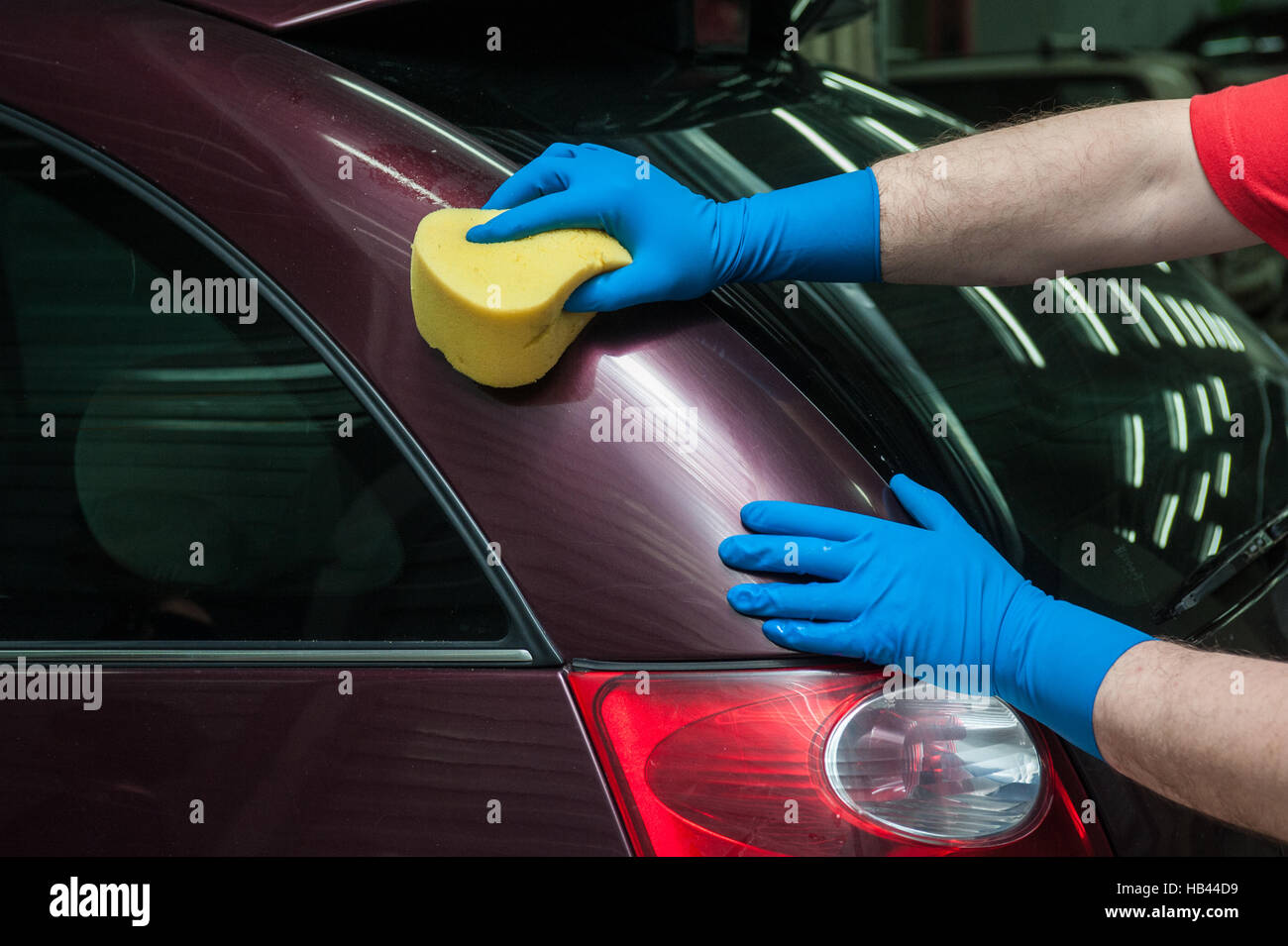washing car with sponge Stock Photo - Alamy