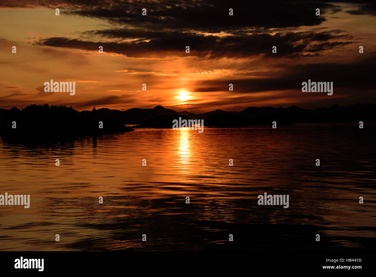 inside passage sunset Stock Photo - Alamy