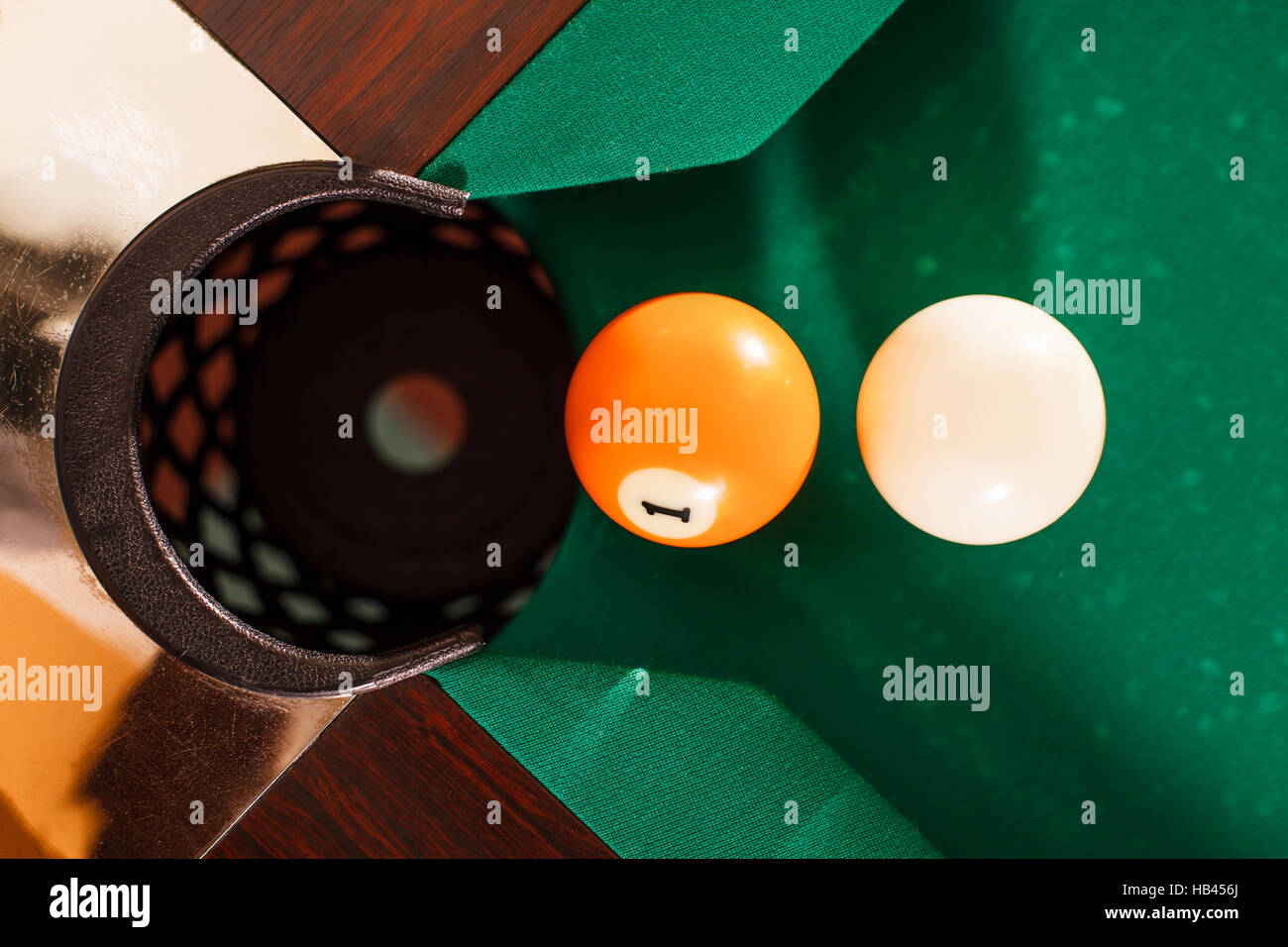 Snooker table above hi-res stock photography and images - Alamy